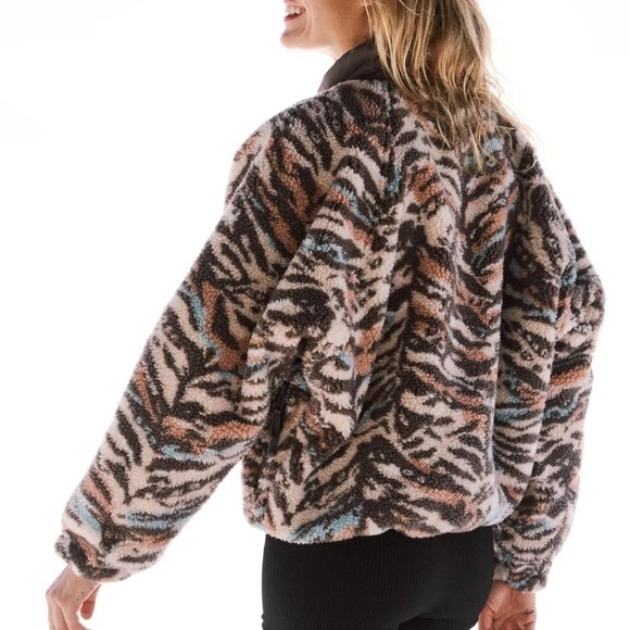 Free People | Jackets & Coats | Nwt Free People Movement Desert Combo ...